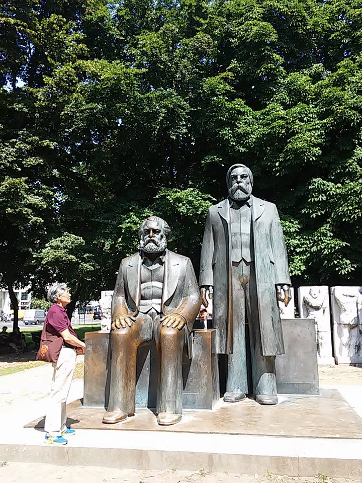 Đối thoại với Marx và Engels | Tiếng Dân