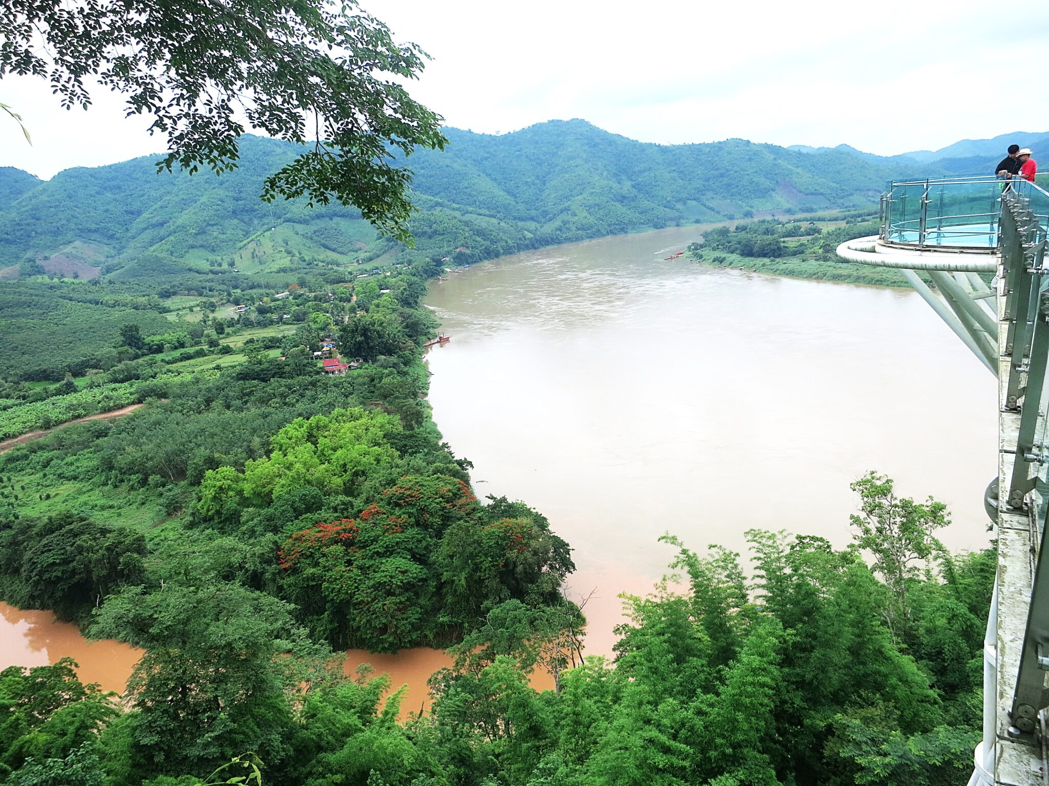 Đập Sanakham gây nỗi sợ hãi và lo lắng dọc theo biên giới Thái Lan ...