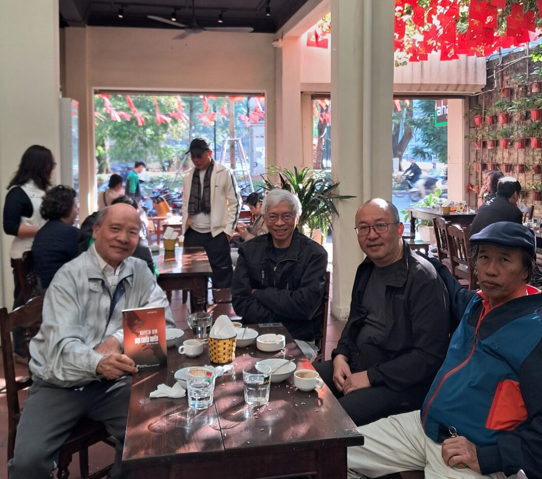 Việt Nam cuối thu 2025 (Phần 3): Chuyện phòng trà | Tiếng Dân